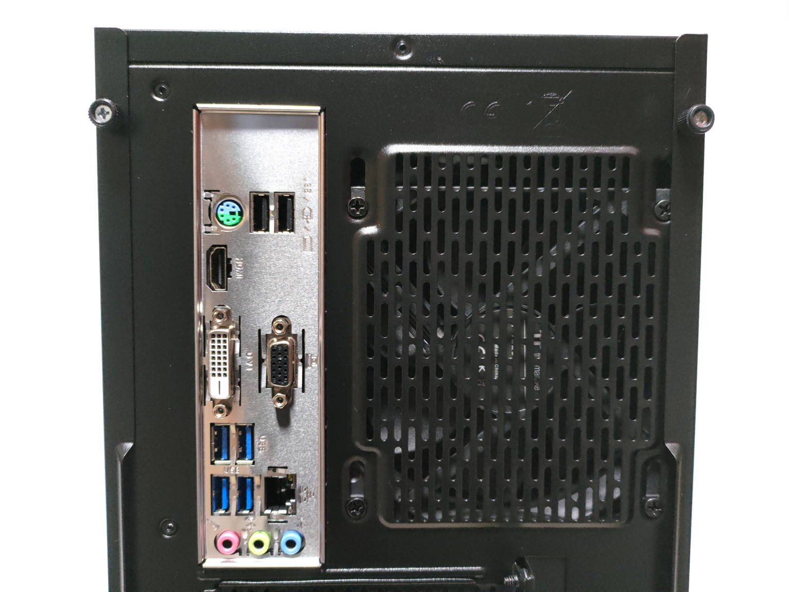 9万円台のゲーミングPC「BLACK BOX」レビュー。どんなゲームが遊べる？ | おっさんゲーマーどっとねっと